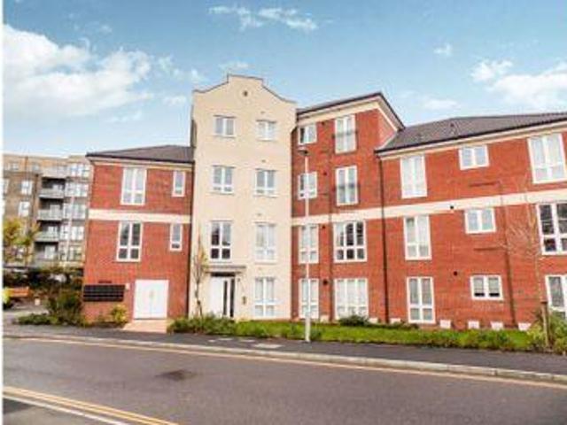 2 Bedrooms Flat for sale in 2 Cambrian Way, Worthing BN13