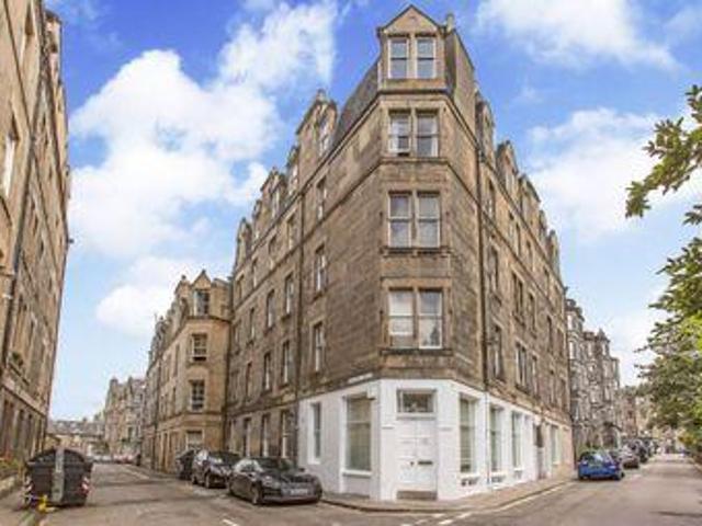 2 Bedrooms Flat for sale in 30/10 Roseneath Terrace, Edinburgh EH9