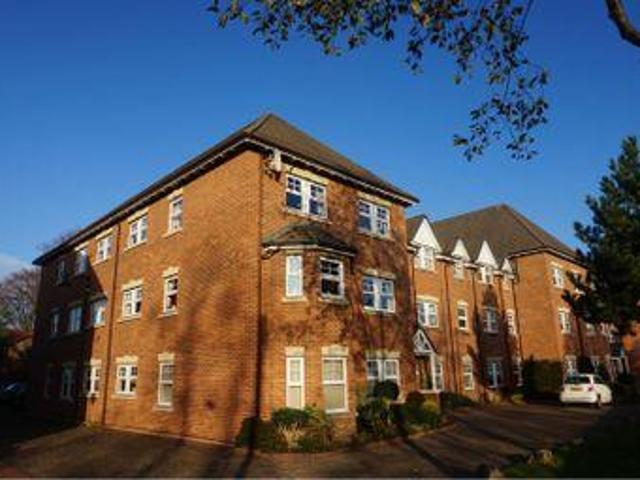 2 Bedrooms Flat for sale in 35 Wellington Road, Altrincham WA15