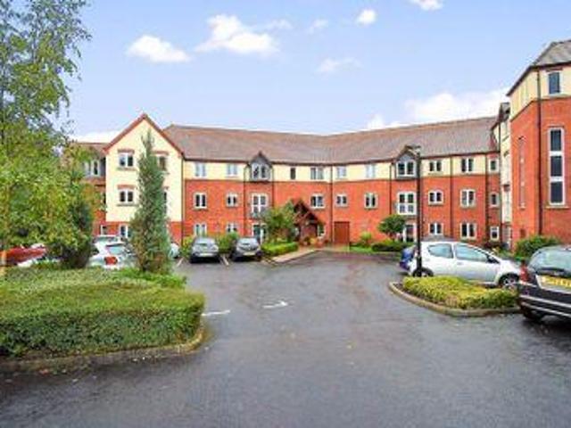 2 Bedrooms Flat for sale in 41 Fathings Court, Kings Loade, Bridgnorth WV16