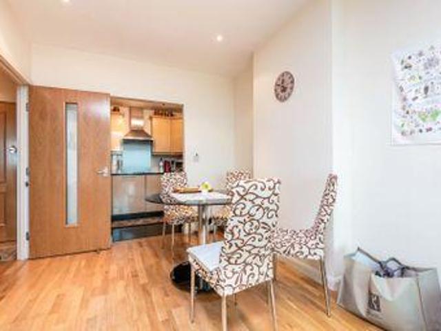 2 Bedrooms Flat for sale in 46 50 Uxbridge Road, Ealing W5