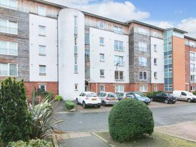2 Bedrooms Flat for sale in 4/9 Albion Gardens, Easter Road EH7