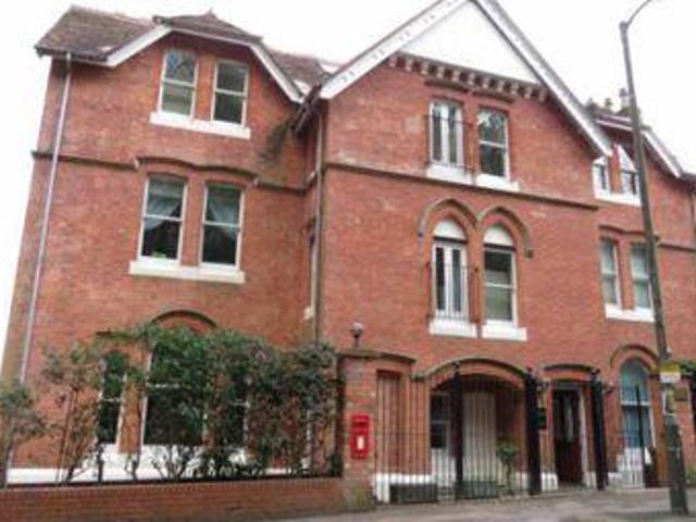2 Bedrooms Flat for sale in 4 Belle Vue Heights, Wells Road, Malvern, Worcestershire WR14