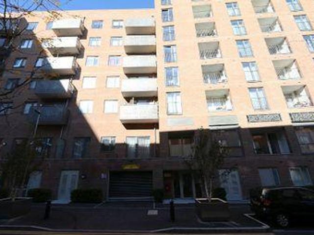 2 Bedrooms Flat for sale in 50 Hammersley Road, London, London E16