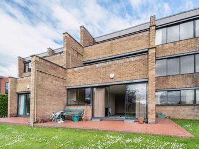 2 Bedrooms Flat for sale in 5/1 Fettes Rise, Edinburgh EH4