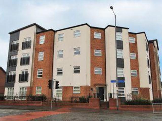 2 Bedrooms Flat for sale in 59 Ivy Graham Close, Manchester M40