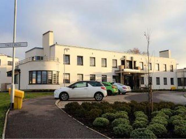 2 Bedrooms Flat for sale in 5 Tait Circle, Paisley PA2