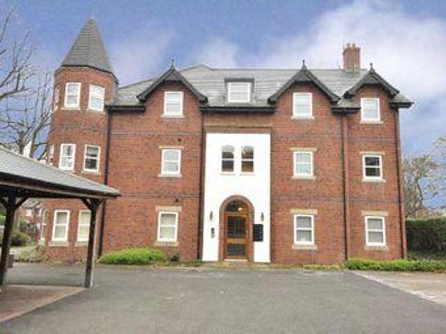 2 Bedrooms Flat for sale in 5 The Villa, Bentcliffe Grove, Leeds LS17