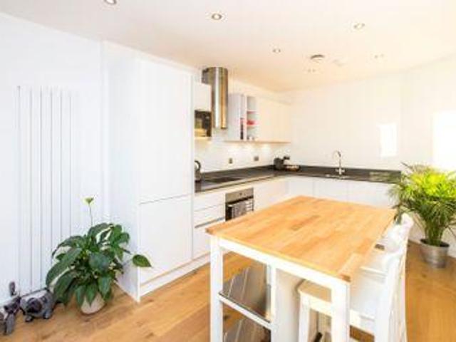 2 Bedrooms Flat for sale in 5 Esker Place, London E2