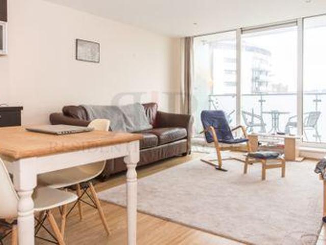 2 Bedrooms Flat for sale in 5 Gallions Road, Gallions Reach, London E16