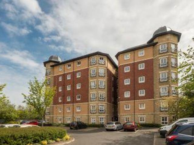 2 Bedrooms Flat for sale in 6/16 St. Clair Road, Edinburgh EH6