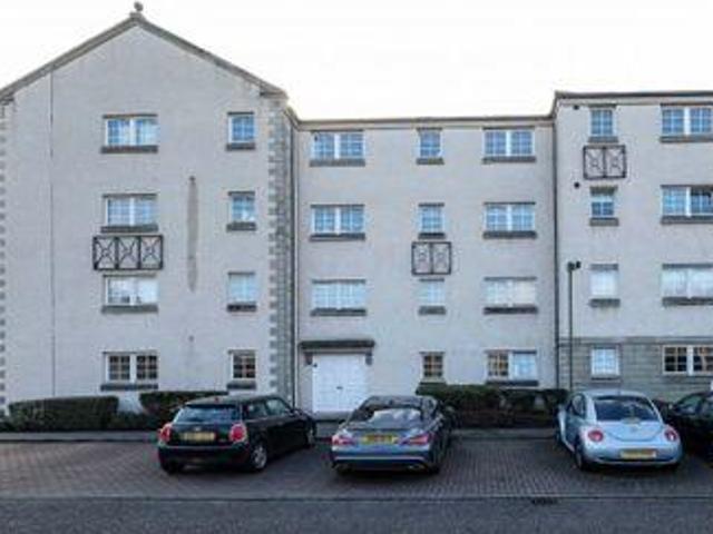 2 Bedrooms Flat for sale in 6/9 Grandfield, Trinity, Edinburgh EH6