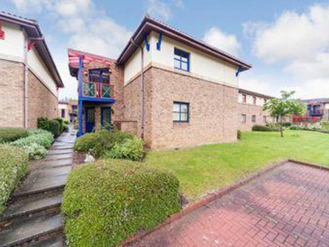 2 Bedrooms Flat for sale in 6 East Werberside, Fettes, Edinburgh EH4