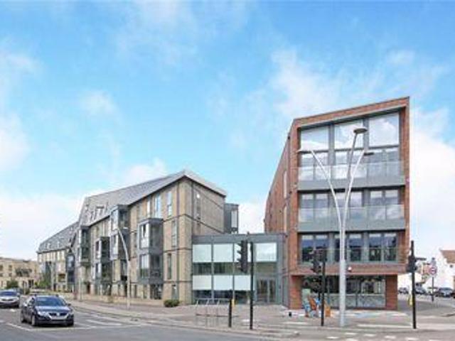 2 Bedrooms Flat for sale in 80 Ruckholt Road, Leyton, London E10