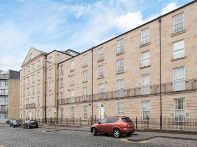 2 Bedrooms Flat for sale in 89/9 East London Street, Edinburgh EH7