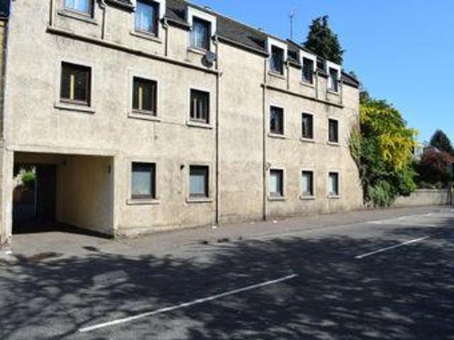 2 Bedrooms Flat for sale in 90/4 Dunsapie Court, Duddingston EH15