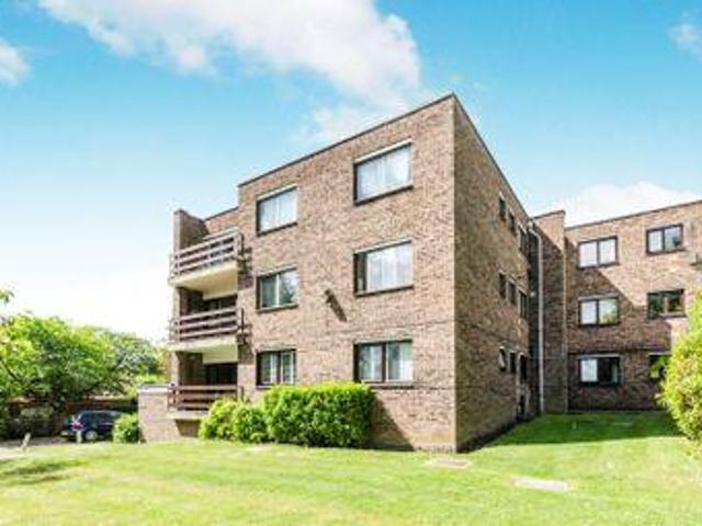 2 Bedrooms Flat for sale in 97 Hanger Lane, Ealing W5