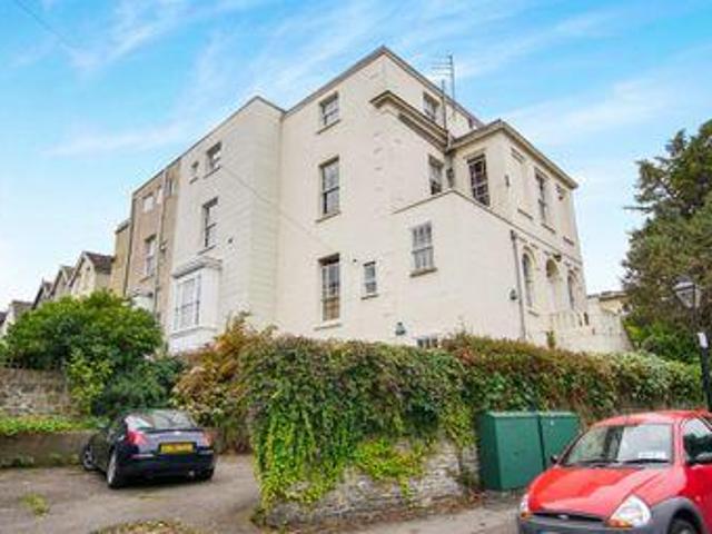 2 Bedrooms Flat for sale in Cotham Road, Cotham, Bristol BS6