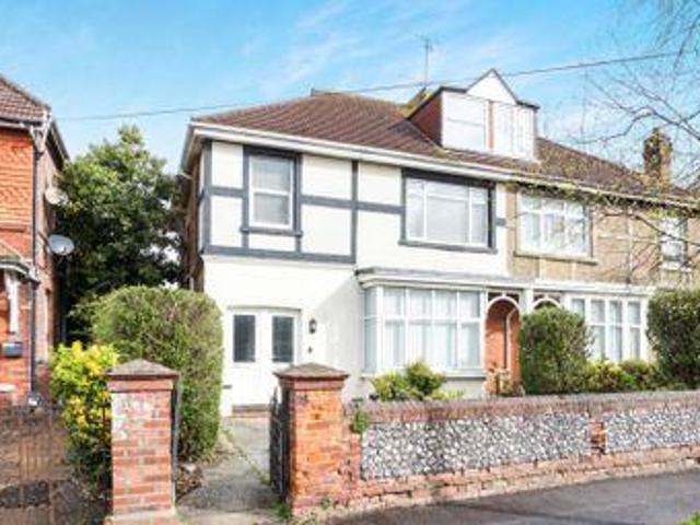 2 Bedrooms Flat for sale in Cowper Road, Worthing BN11