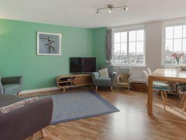 2 Bedrooms Flat for sale in Coborn Road, London E3