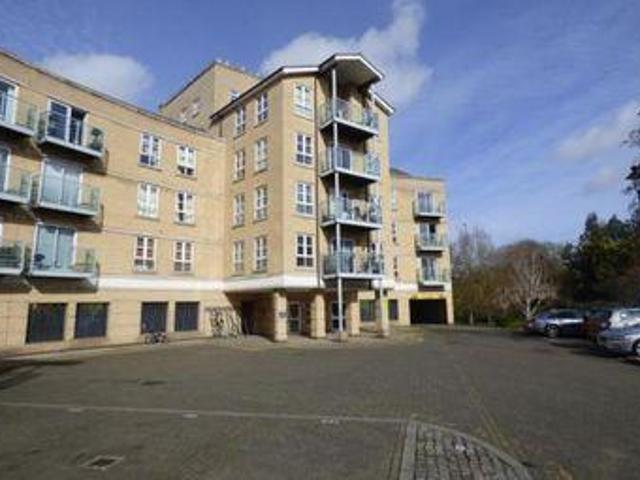2 Bedrooms Flat for sale in Colchester, Essex CO3