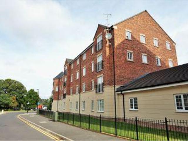 2 Bedrooms Flat for sale in College Court, York YO24