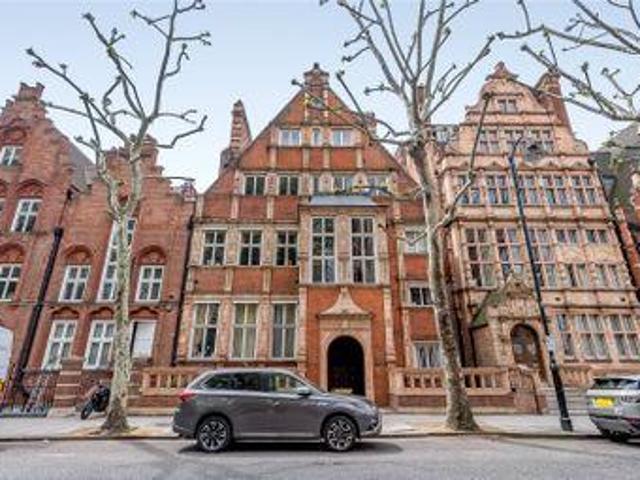 2 Bedrooms Flat for sale in Collingham Gardens, London SW5