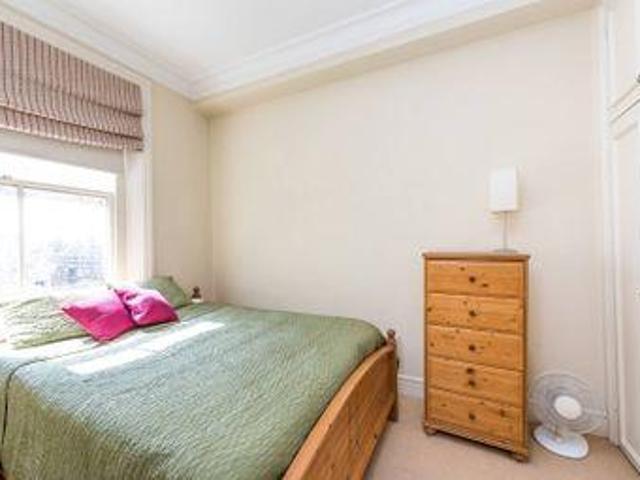 2 Bedrooms Flat for sale in Collingham Place, South Kensington SW5