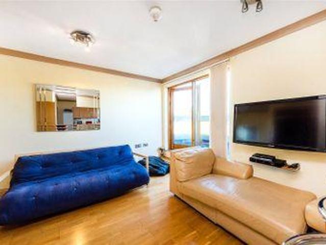 2 Bedrooms Flat for sale in Commercial Road, London E14