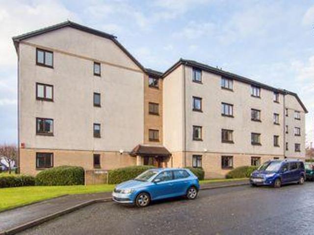 2 Bedrooms Flat for sale in Connaught Place, Trinity, Edinburgh EH6