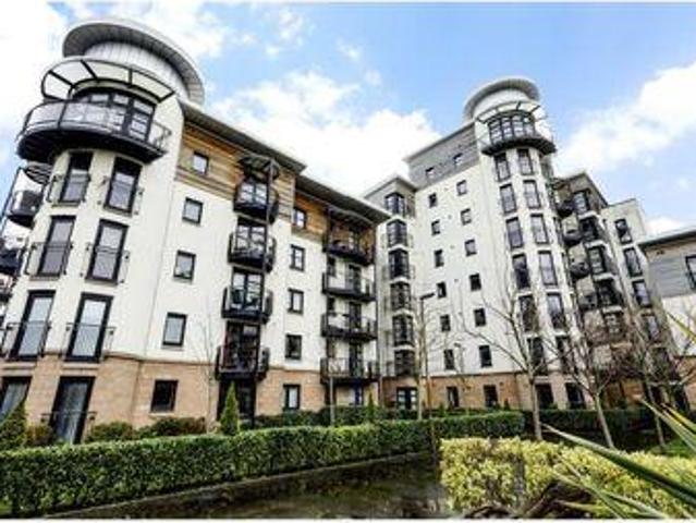 2 Bedrooms Flat for sale in Constitution Place, Edinburgh EH6