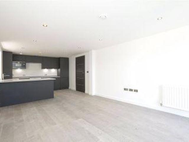 2 Bedrooms Flat for sale in Coombe Road, Croydon CR0