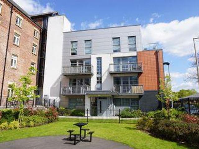 2 Bedrooms Flat for sale in Cooper Street, Stockport SK1