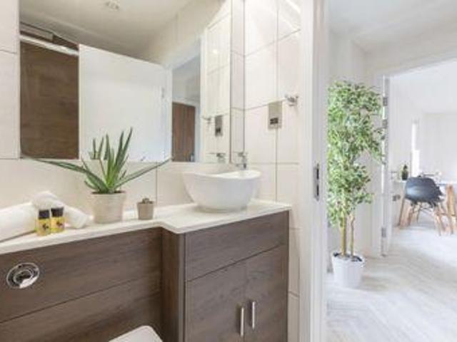 2 Bedrooms Flat for sale in Copperas Street, Manchester M4