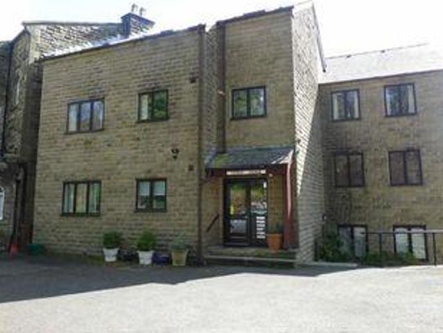 2 Bedrooms Flat for sale in Corbar Road, Buxton, Derbyshire SK17