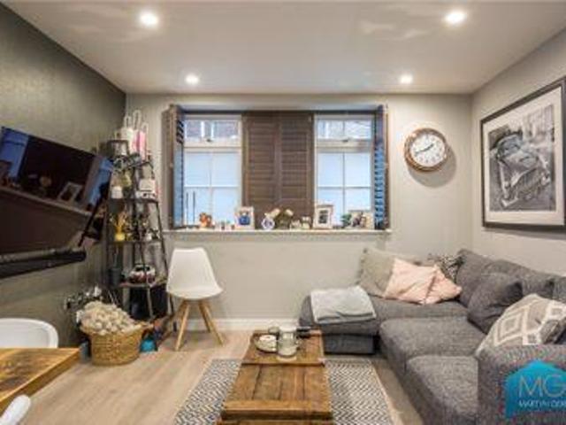2 Bedrooms Flat for sale in Cornwall Works, Cornwall Avenue, Finchley, London N3