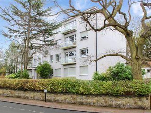 2 Bedrooms Flat for sale in Corrib Heights, Crescent Road, Crouch End, London N8