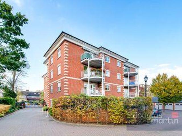 2 Bedrooms Flat for sale in Corrigan Close, London NW4