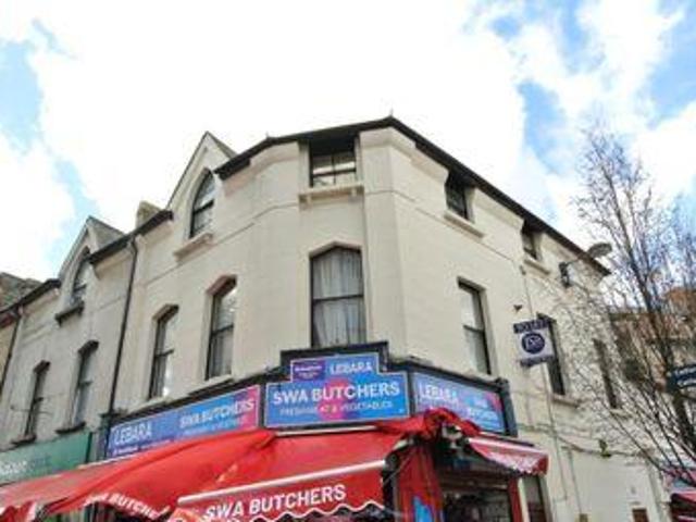 2 Bedrooms Flat for sale in Catford Broadway, London SE6