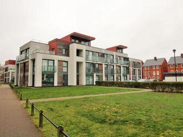 2 Bedrooms Flat for sale in Cavalry Road, Colchester CO2