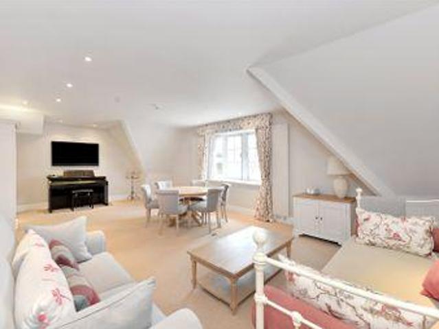 2 Bedrooms Flat for sale in Cadogan Square, Knightsbridge, London SW1X