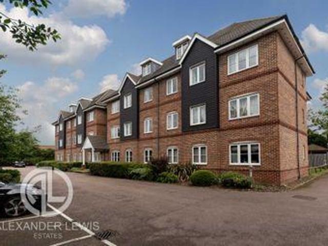 2 Bedrooms Flat for sale in Cadwell Green, Hitchin SG4