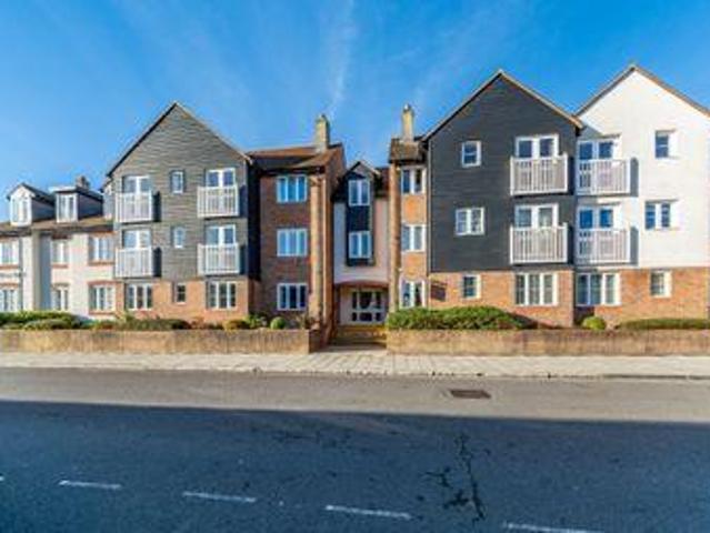 2 Bedrooms Flat for sale in Caen Stone Court, Queen Street, Arundel, West Sussex BN18