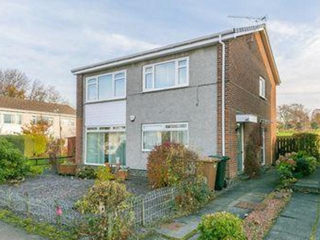 2 Bedrooms Flat for sale in Cairns Drive, Balerno, Edinburgh EH14