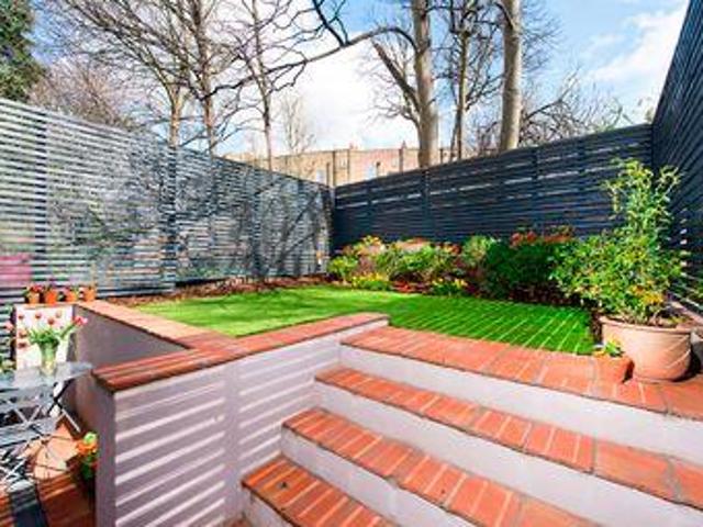 2 Bedrooms Flat for sale in Caledonian Road, Islington N1