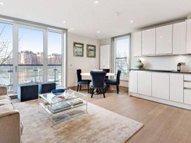 2 Bedrooms Flat for sale in Calico West, Battersea SW11