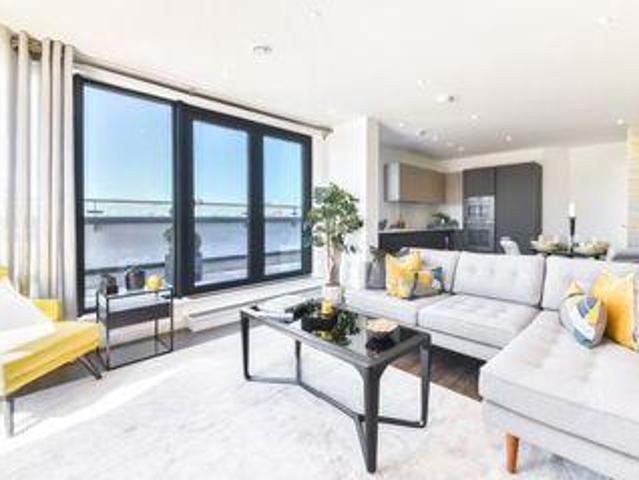 2 Bedrooms Flat for sale in Callis Yard, Woolwich SE18