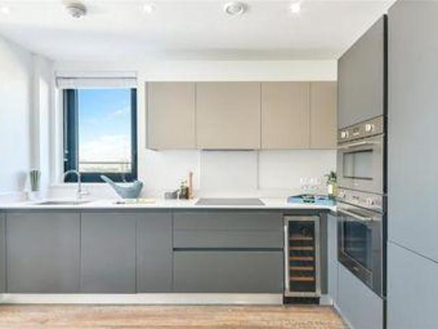 2 Bedrooms Flat for sale in Callis Yard, Woolwich SE18