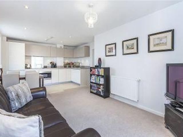 2 Bedrooms Flat for sale in Callisto Court, 108 Hammersley Road, London E16