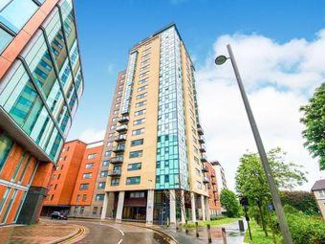 2 Bedrooms Flat for sale in Cam Road, London E15